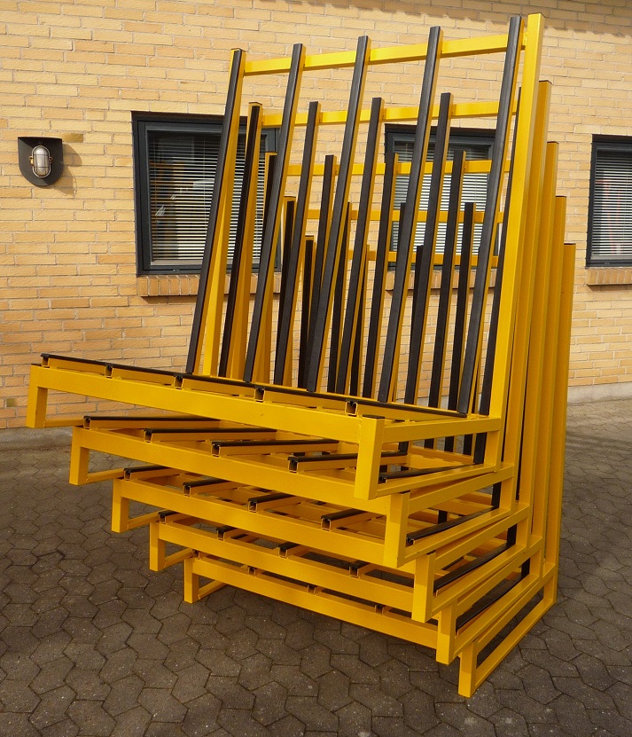 Solid L-racks eng - HF Smede A/S